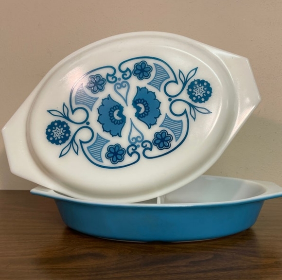 Pyrex | Kitchen | Pyrex Horizon Blue 5 Qt Oval Divided Dish Set 1969 To ...